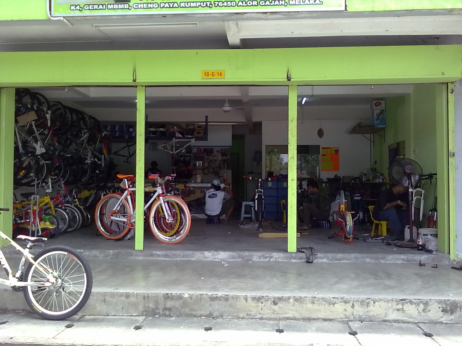 KEDAI BASIKAL LASAK NILAI: KEDAI BASIKAL LASAK NILAI