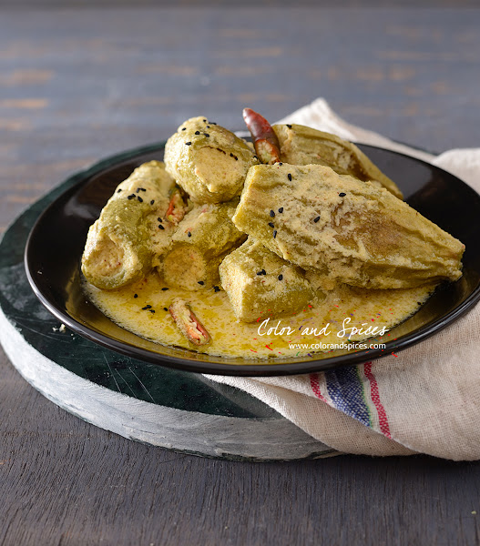 Color and Spices: Niramish potoler dolma...