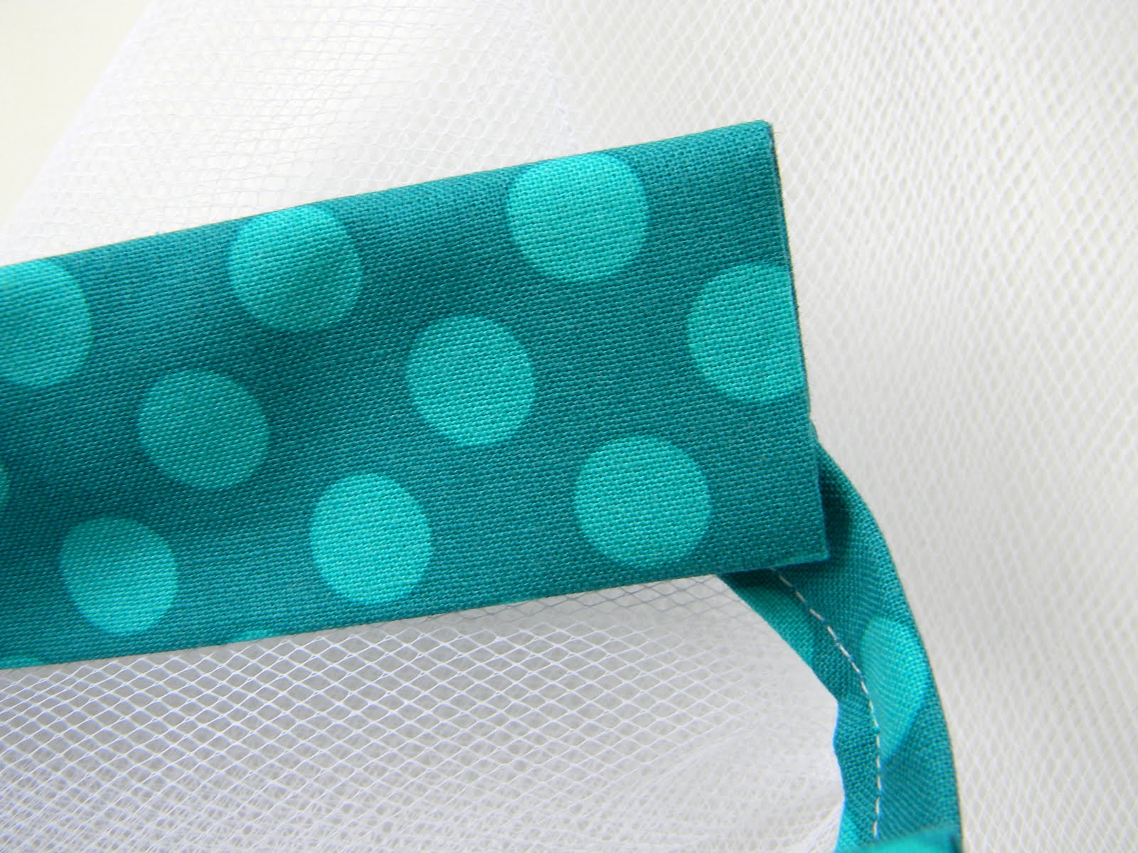 fat quarter friday {butterfly net / bug catcher tutorial}