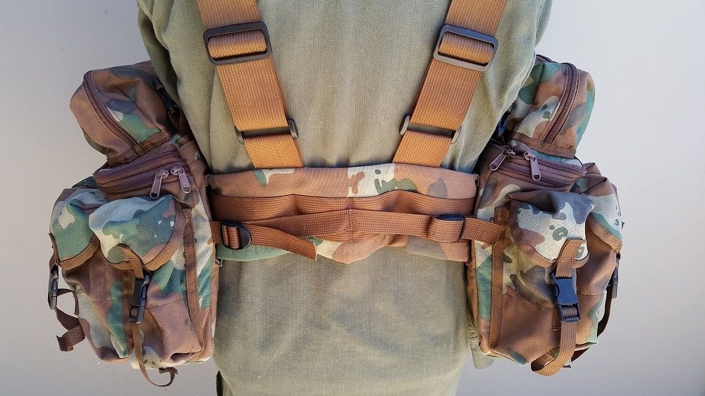 Webbingbabel: South African Intelligence Battle Vest SANDF S2000
