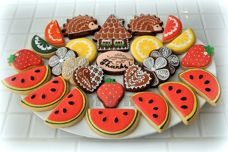 My little bakery 🌹: Cookie sets for friends :)