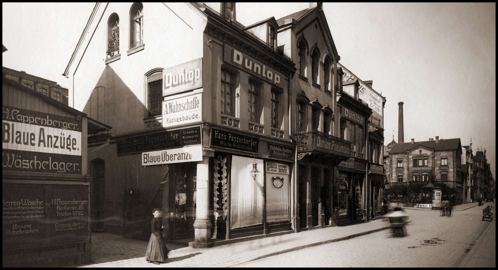 66 Impressive Vintage Photos Capture Street Scenes of Nuremberg ...