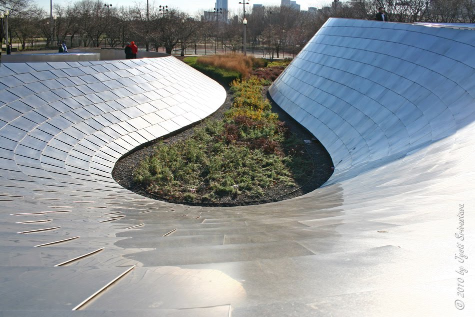 Public Art in Chicago: Millennium Park [The BP Pedestrian Bridge - by ...