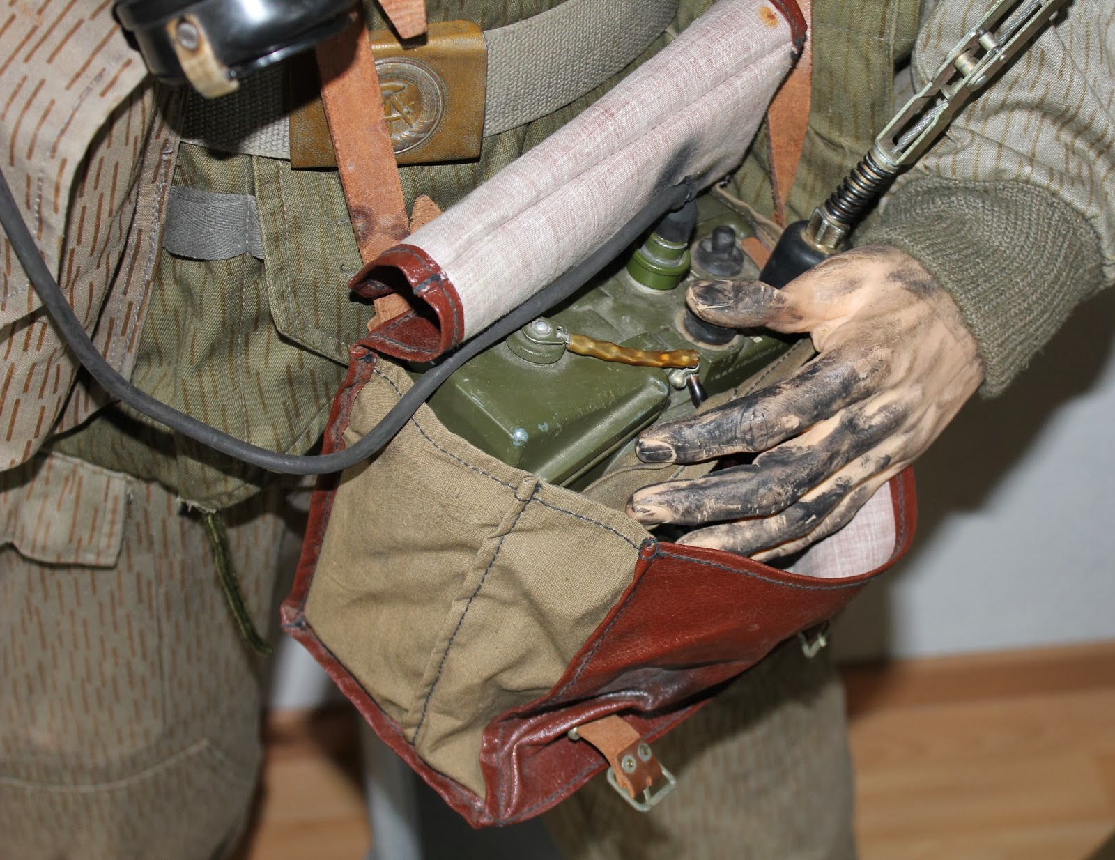 DDR Spezialeinheiten Felddienstuniformen und Ausrüstung: Februar 2014