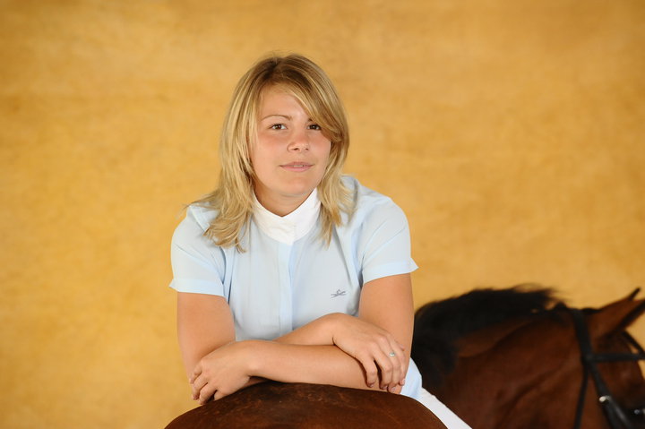 tnla-lpadupaysdebray: Laura DENIS