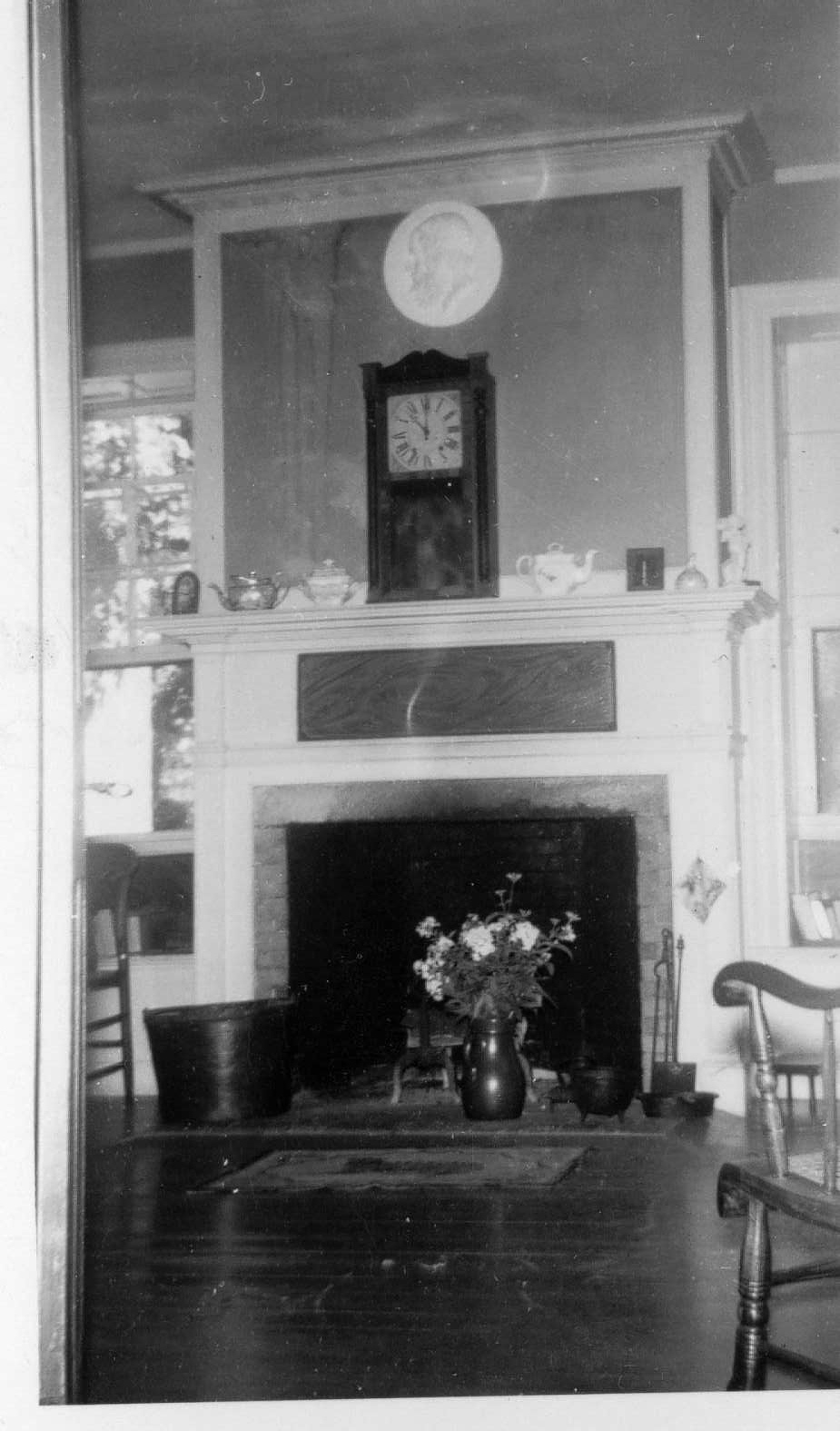 The Circle: Flora Visits Parsonsfield: A Memoir of the House at Blazo ...