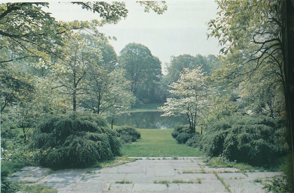 The Peak of Chic®: Babe Paley's Secret Garden