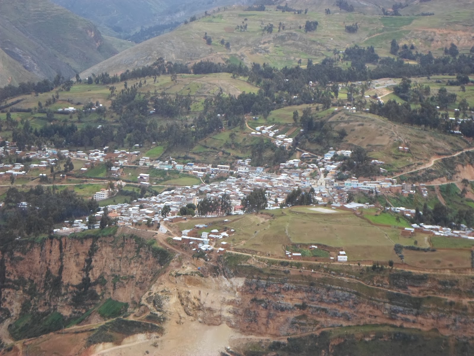 Huamalíes en la Noticia: ¡FELIZ 122 ANIVERSARIO LLATA QUERIDA, DE SU ...