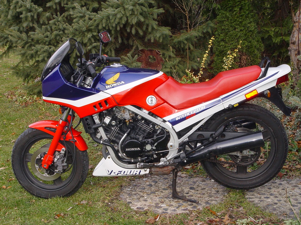1986 Honda VF500F interceptor
