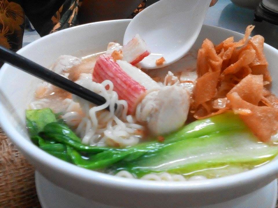 PATYSKITCHEN: MAGGI INSTANT NOODLES WITH WANTON CRACKERS/MAGGI MEE ...