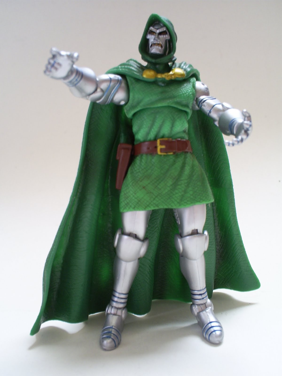 That Figures: REVIEW: Marvel Universe's Doctor Doom