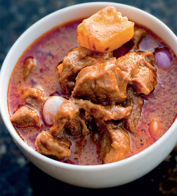 MELAYU NUSANTARA: GAENG MASSAMAN ATAU GULAI KAWAH?