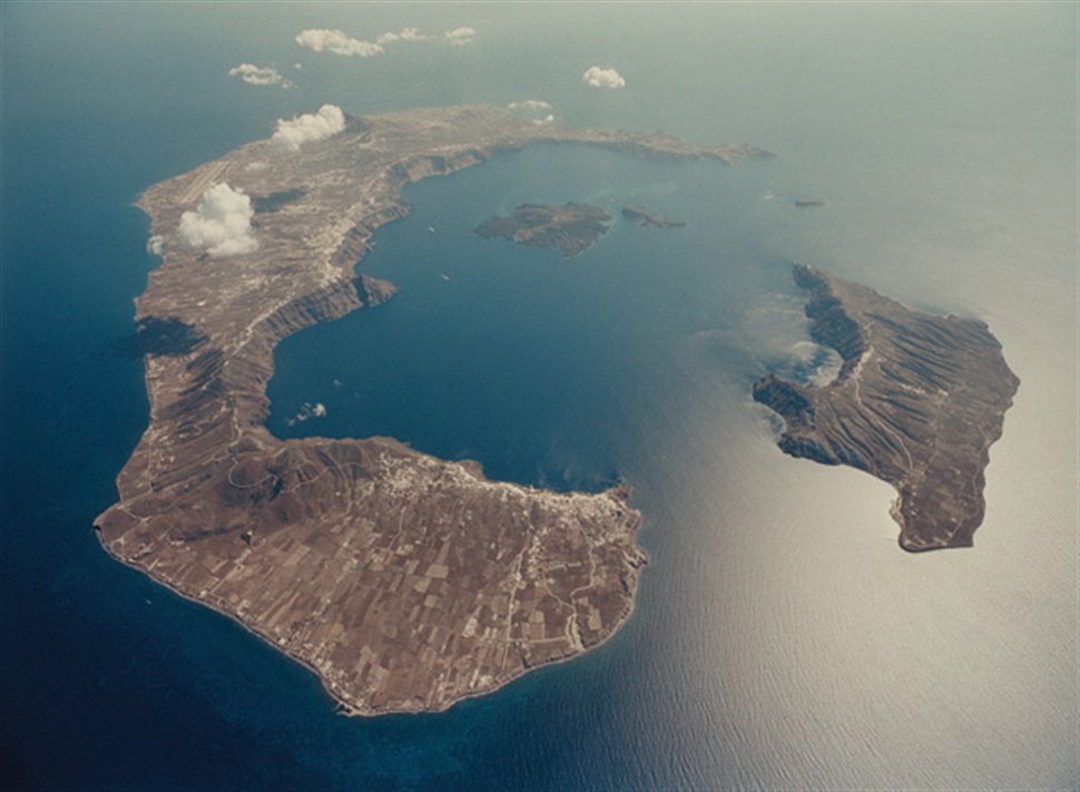 my magazine: ΣΑΝΤΟΡΙΝΗ ΘΗΡΑ: ΑΝΟΙΞΗ ΤΟΥ 1.613 π.Χ.