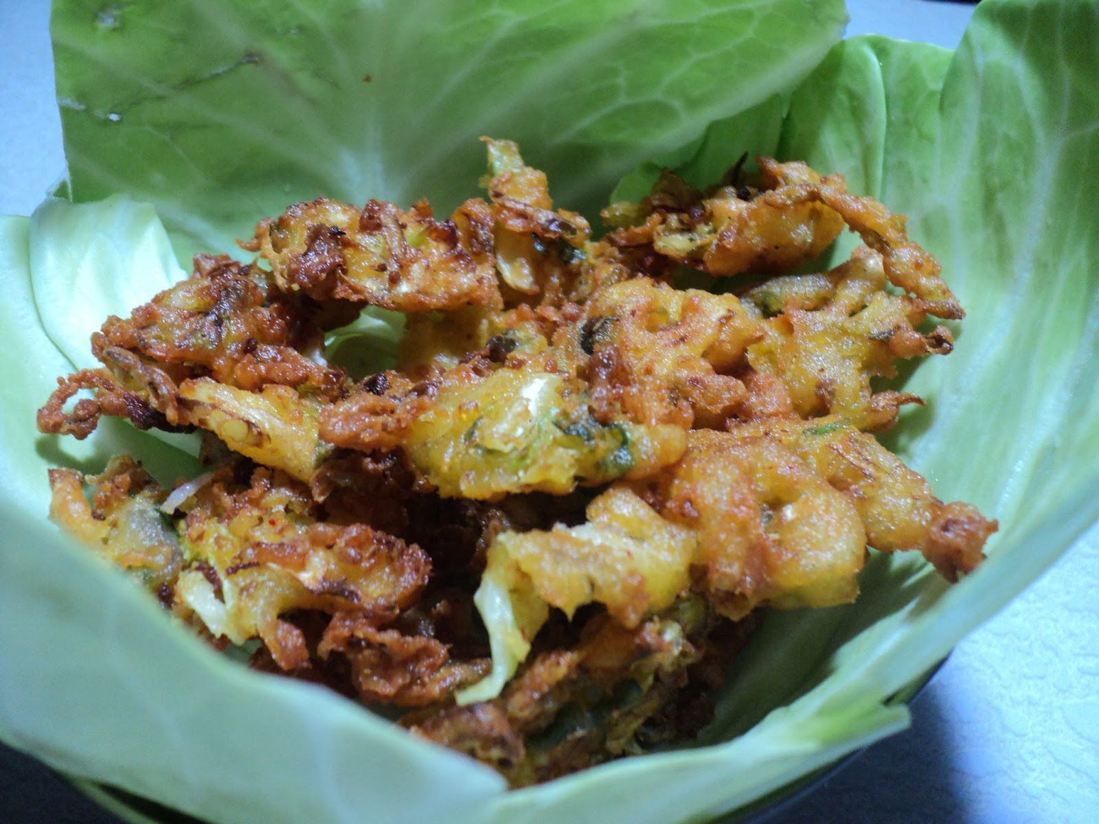 Oriyarasoi - The cosmopolitan Odia's Kitchen !: Kobi Pakudi ( Gobi Pakora )