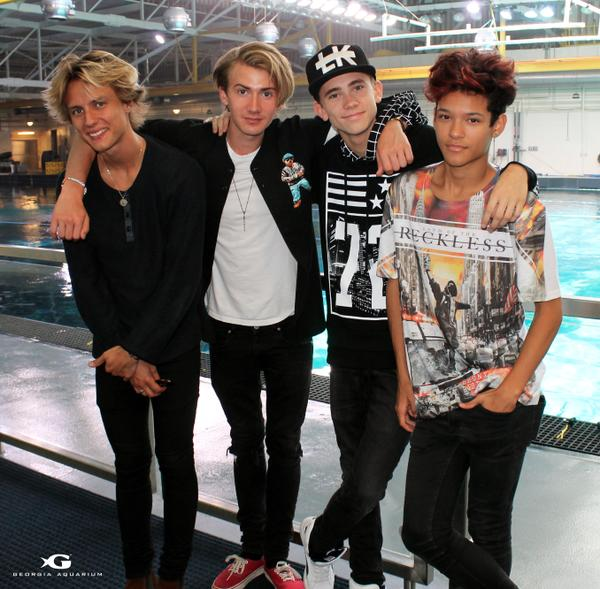 The Fooo Conspiracy Bio | Elsa Louserna