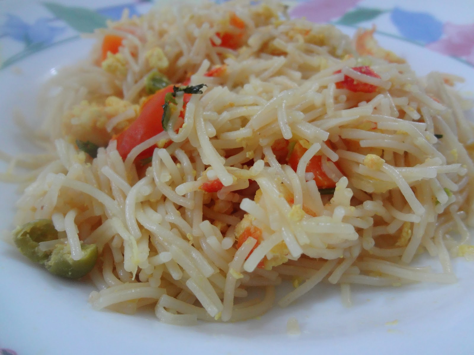 Shocks and Shoes: Recipe for the Week - Mee Siam/Stir Fried Spicy ...