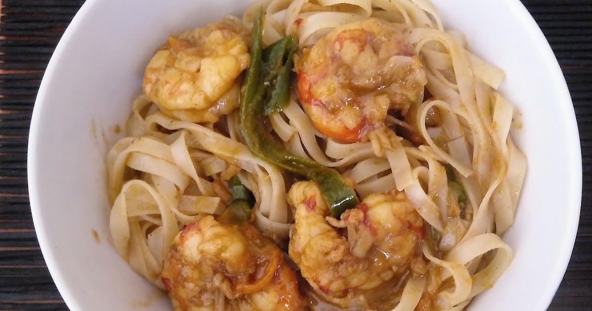 Noodles de arroz con verduras y gambas