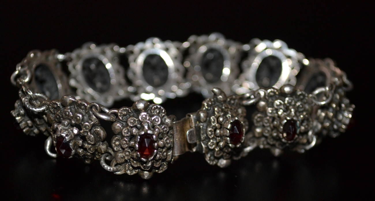 Amelie Deco Vintage: Bratari de argint