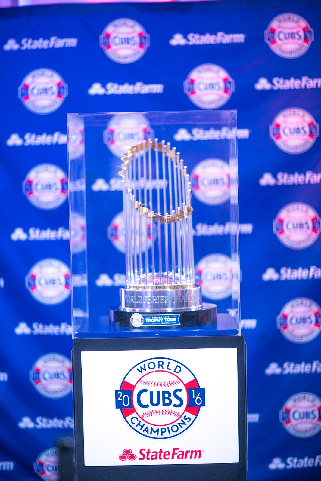 Hindsight : 1871 Welcomes the Cubs Trophy
