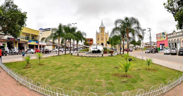 A FOLHA DAS CIDADES: Buíque comemora 163 anos com inaugurações e shows