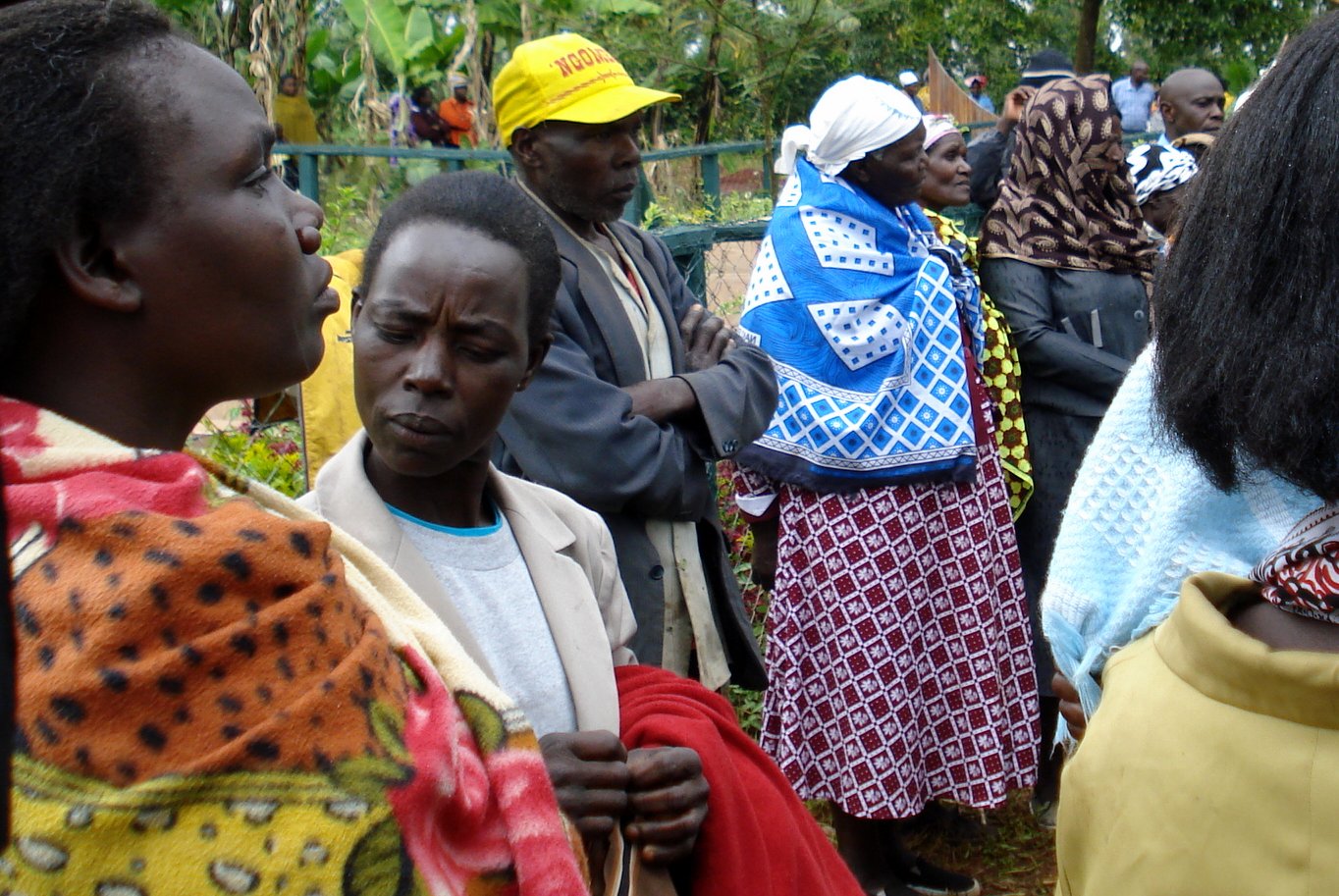 Jon and Marianne Hunter in Kenya: Another Kenyan Funeral