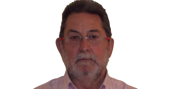 VIVIENDO CAMINO PENSANDO: PEDRO DE TENA TIRA LA TOALLA