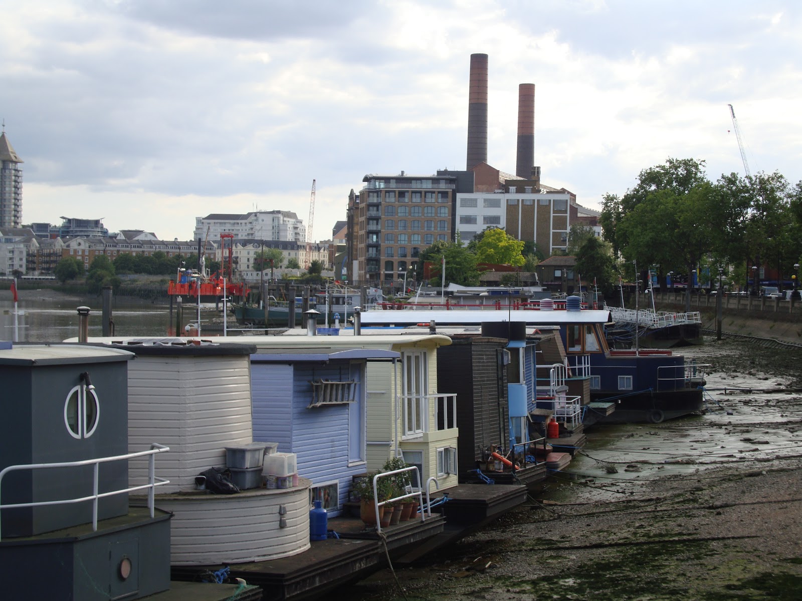 London Calling: Cheyne Walk Chelsea. A Very Very Special London Street.