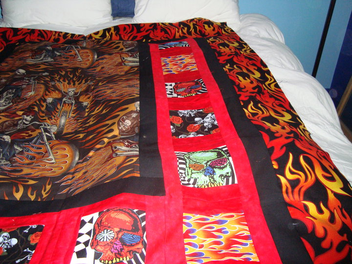 Aurora Quilts: Bug Jar Quilt - Shop Sample