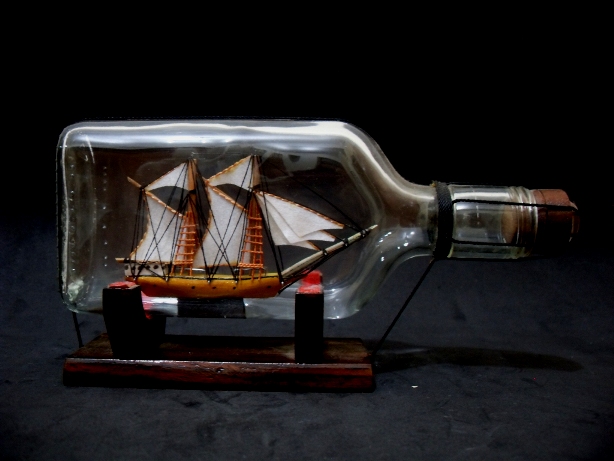 Perahu dalam Botol Hias - SOLD - | Barang Antik Klasik