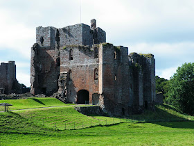 The castles, towers and fortified buildings of Cumbria: Brougham Castle ...