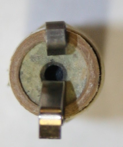 Model Rocket Building: New Mini Engine Hook from Estes