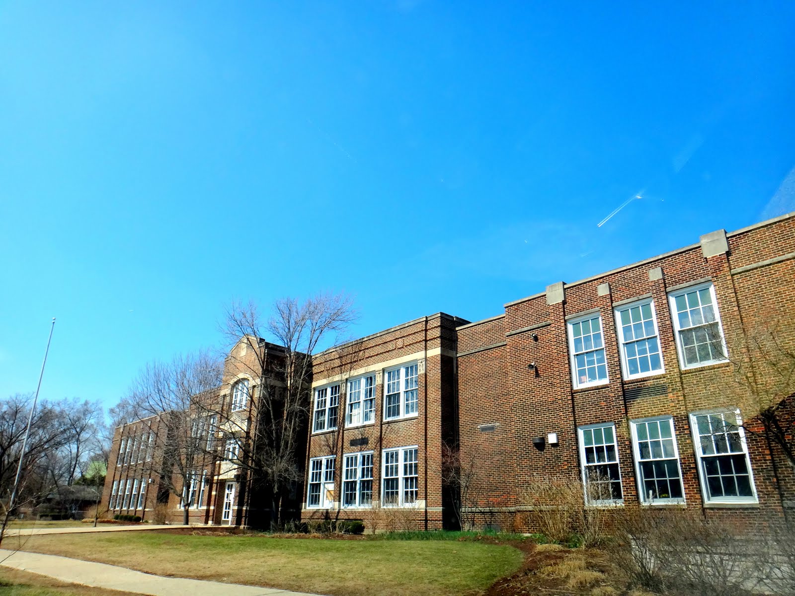 A look at Riverside Illinois' Grade Schools: Blythe Park, Ames, St ...