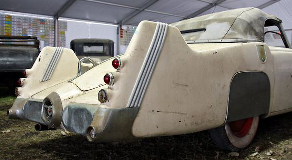 The private car collection of Lee Roy Hartung was auctioned off | Motor ...