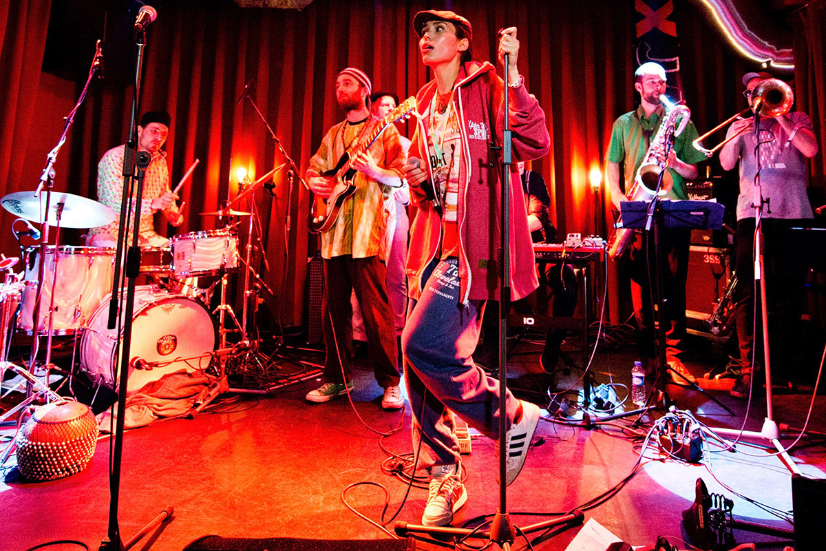 Dub dot dash: New single from Bajka