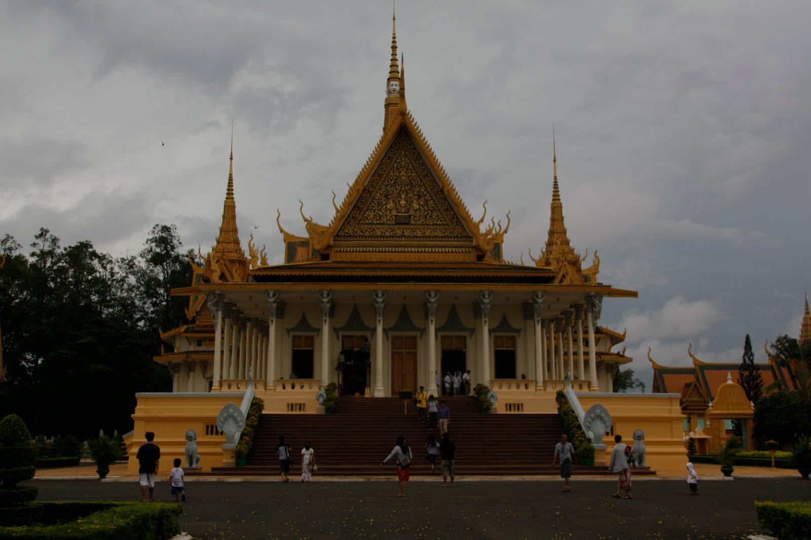 Viajar por libre: Asia, Europa y Sudamérica.: Atrapados en Phnom Phen