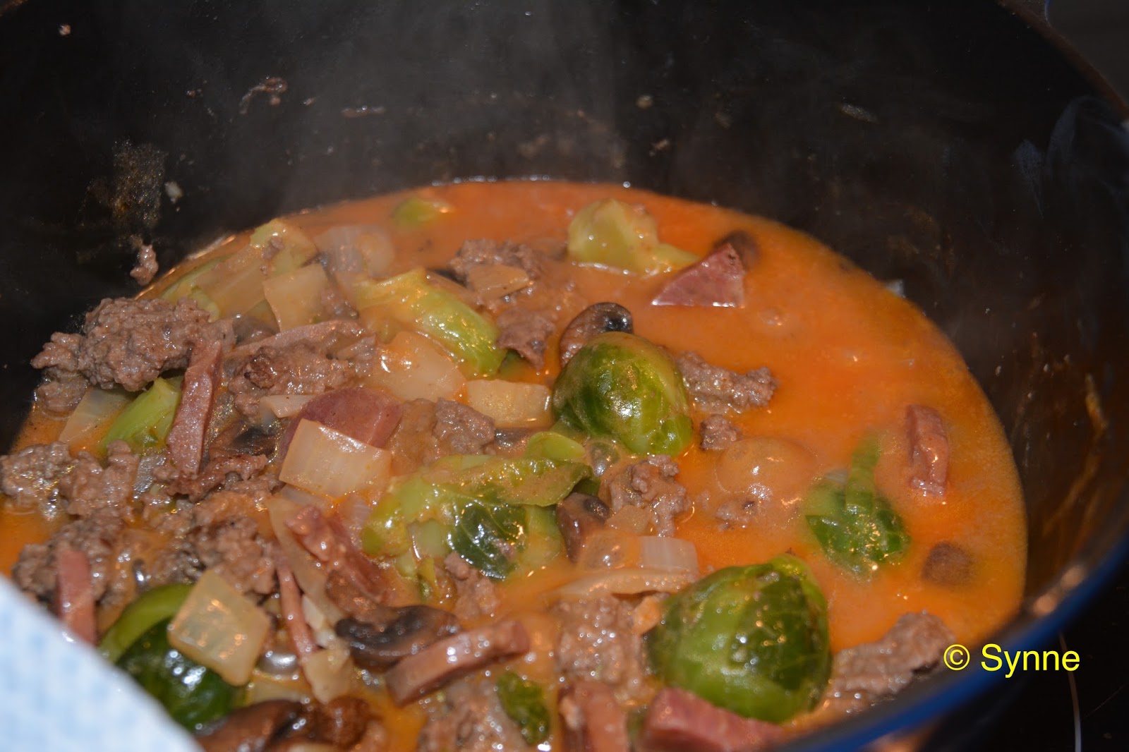 ganske enkelt: Gryte med kjøttdeig, rosenkål og chorizo