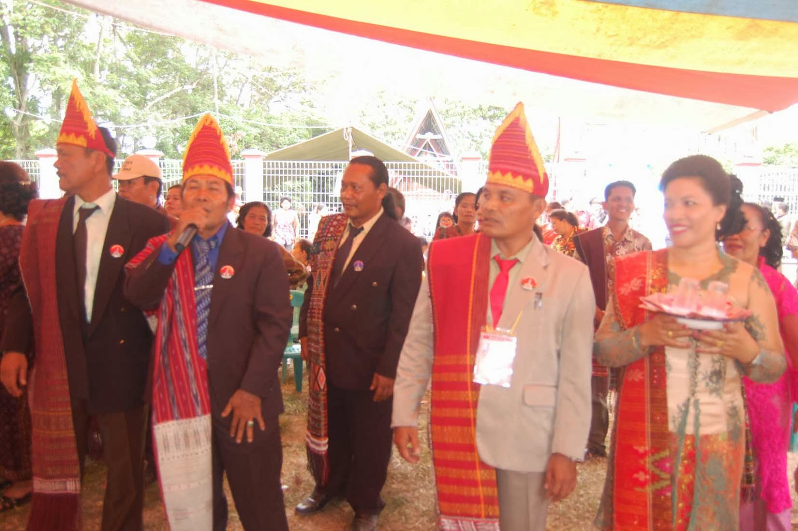 Tugu Manihuruk Bangkitkan Wisata Samosir | WARNA