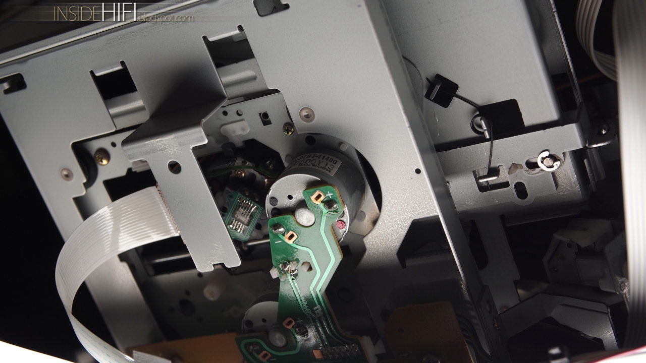 Inside Hi-Fi: Kenwood DPF-J9030