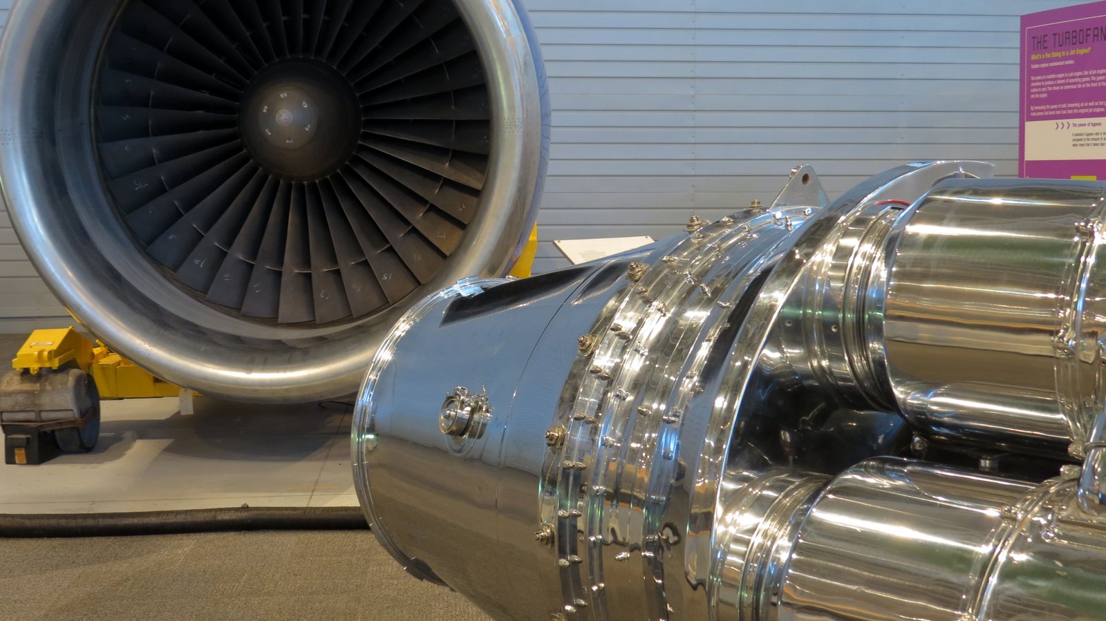 Zigzag de photos: Les moteurs d'avion