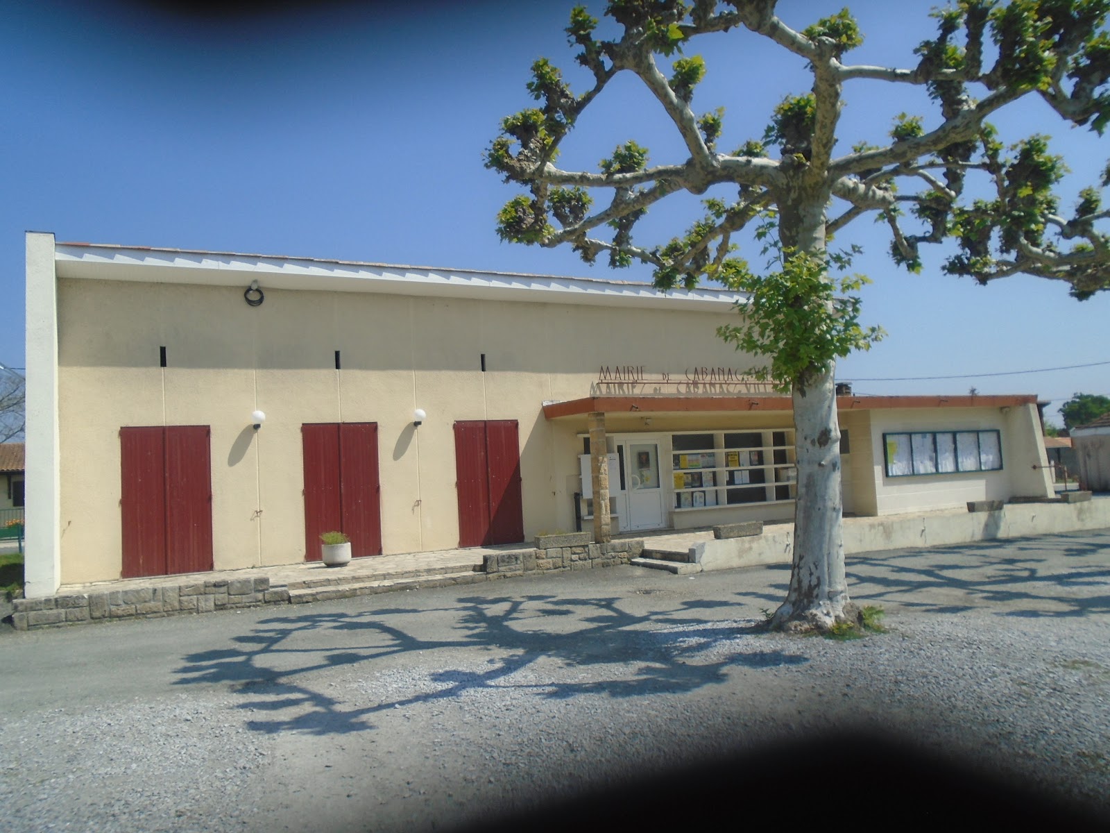 Architecture Moderniste et Art Deco en France: Mairie de Cabanac et ...