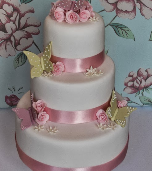 Cleos Buffet Bolos Artísticos: 03 ANDARES - R$ 349,90