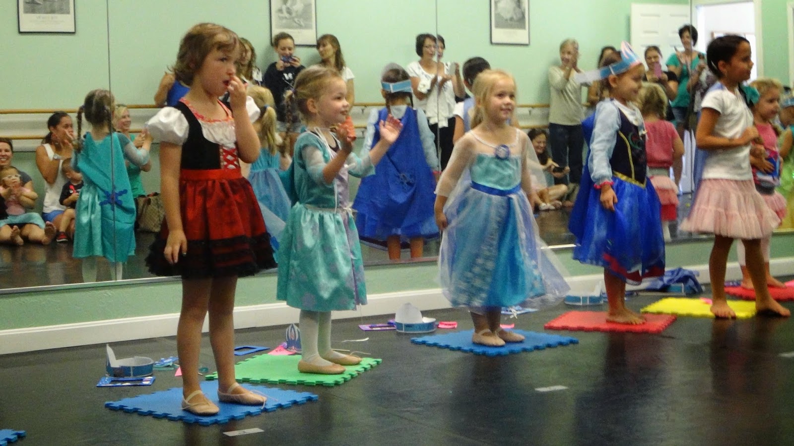 The Wise Moments: Frozen dance camp