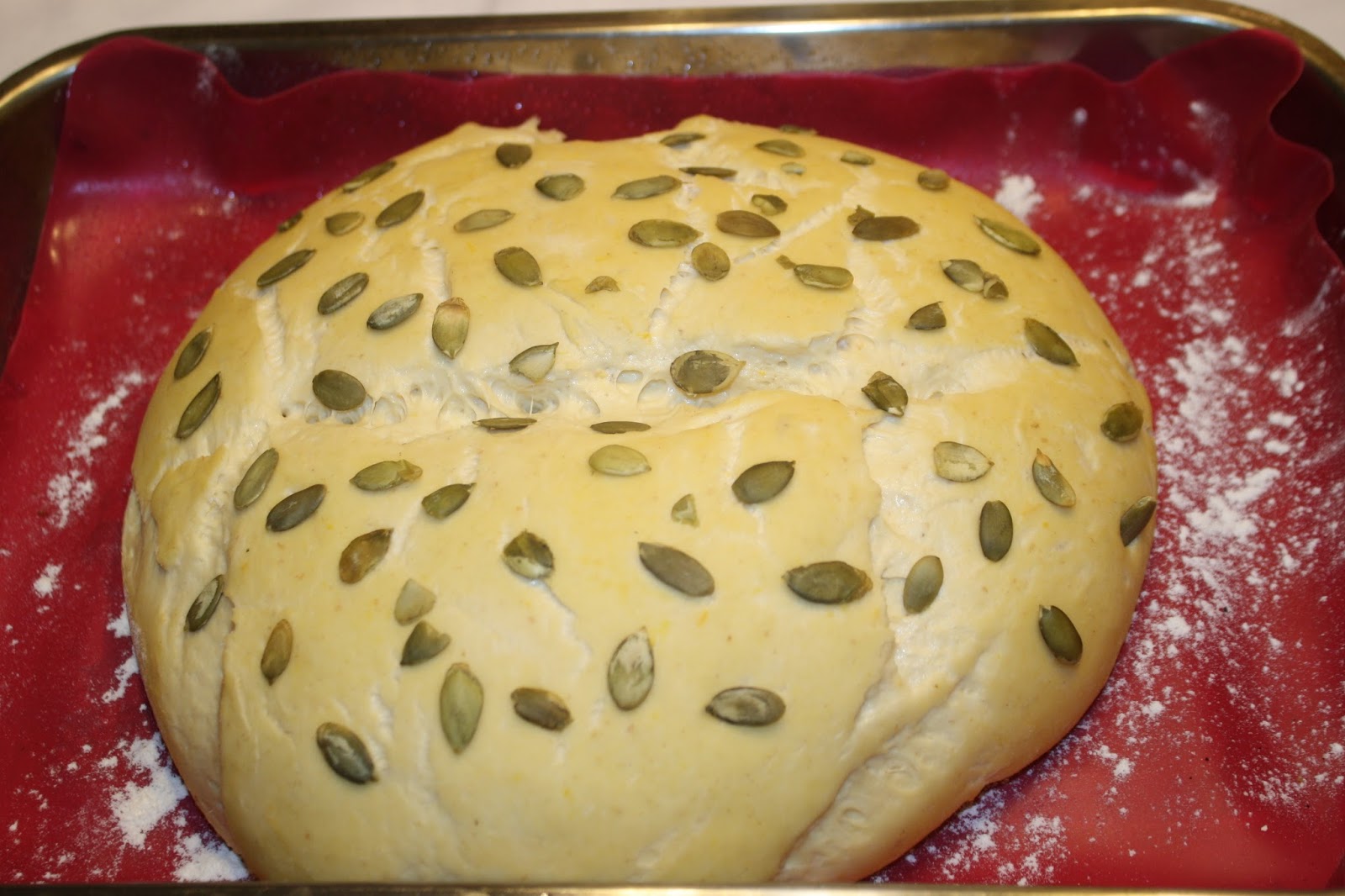 Tortilla: MOLIŪGŲ DUONA SU RAUGU