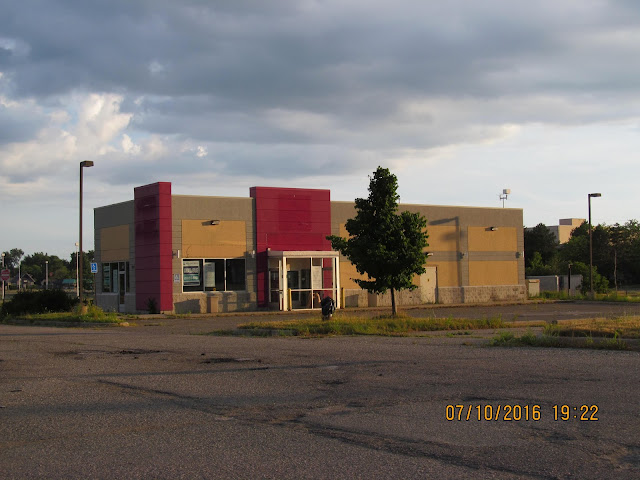 Trip to the Mall: Summit Place Mall- [Waterford Township (Pontiac ...
