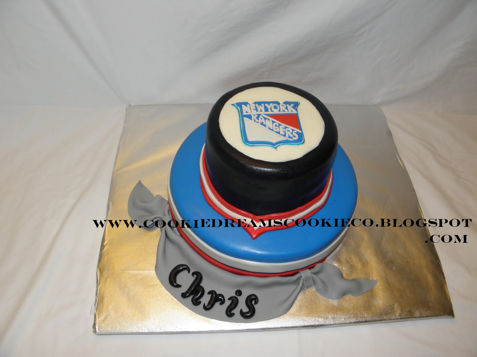 Cookie Dreams Cookie Co.: NY Rangers - Hockey Cake!!