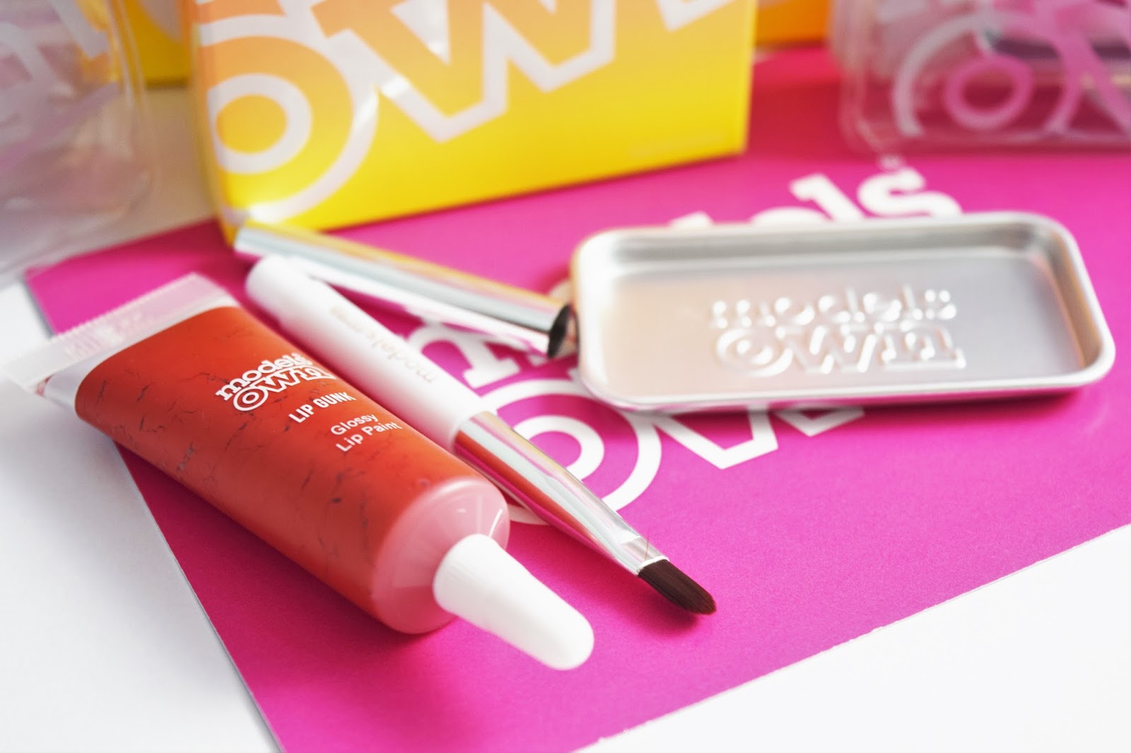 MODELS OWN'S NEW MAKEUP COLLECTION - A Life With Frills