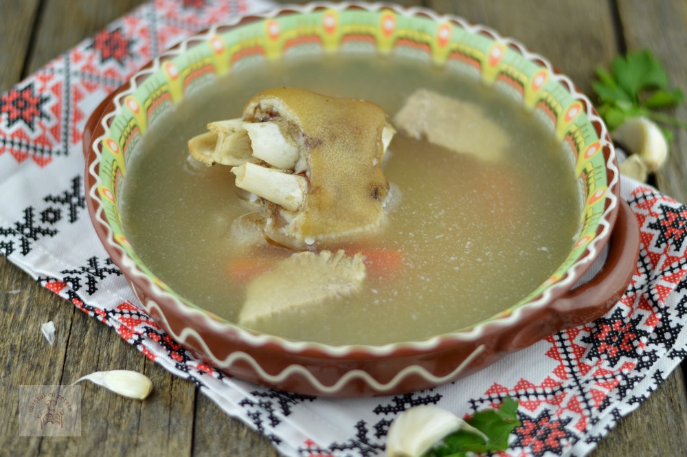 Racitura (piftie) de porc - CAIETUL CU RETETE