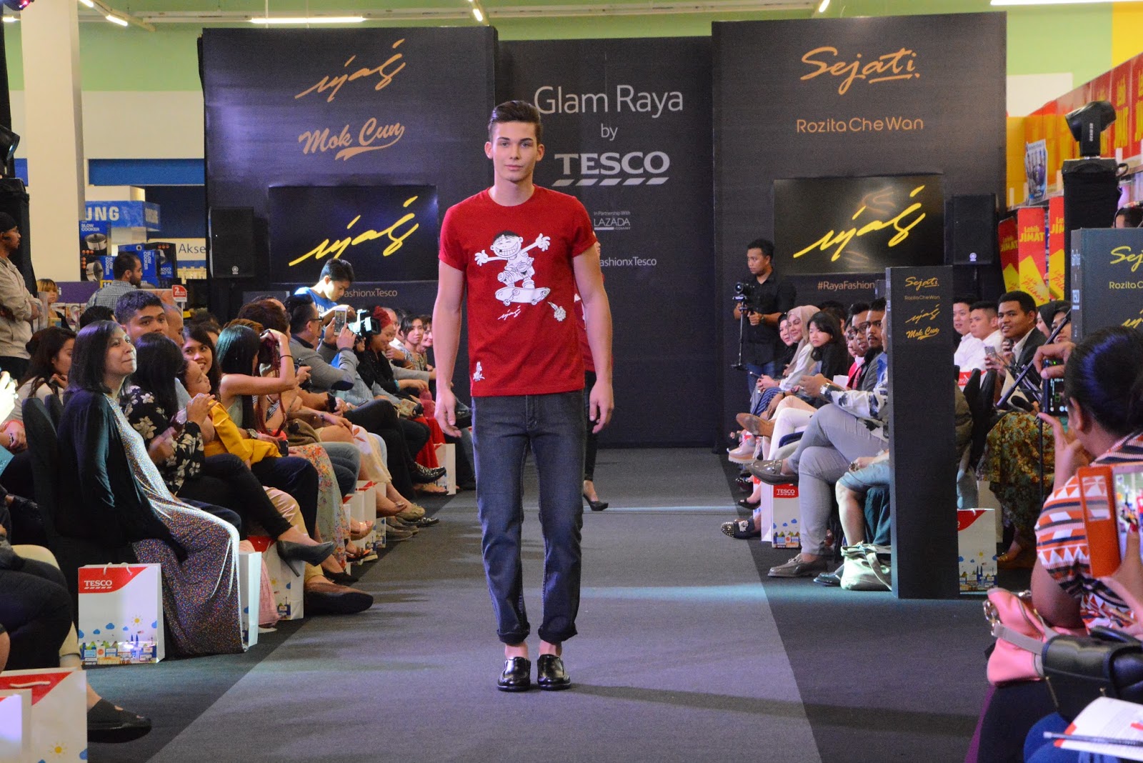 EVERGREEN LOVE: Glam Raya Exclusive Fashion Collection At Tesco