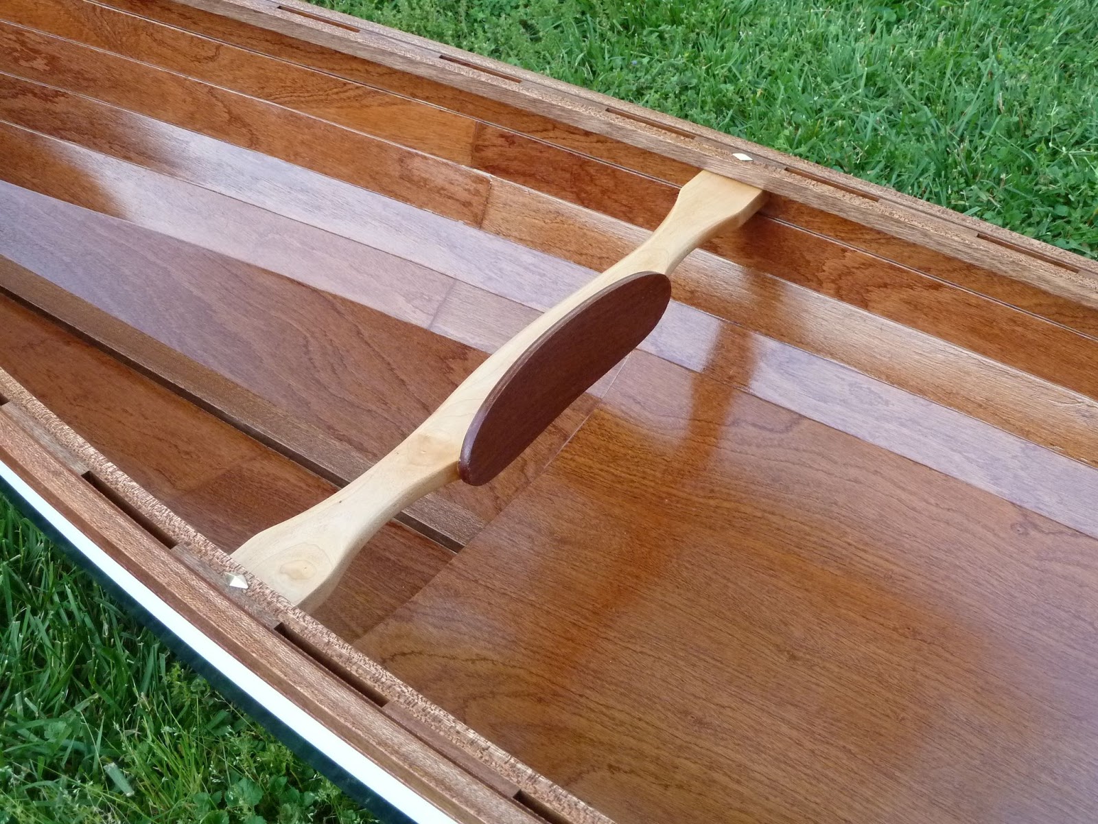 Dave's Notes and Ideas: Glued Lapstrake Canoe Completed