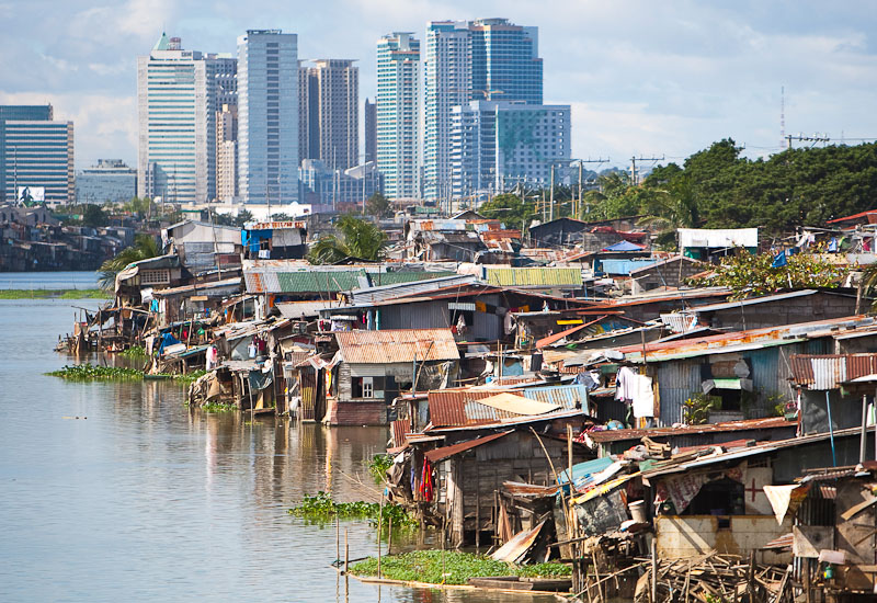 A Good Game: On the Poor and Metro Manila Slums: Rage Against the Dying ...